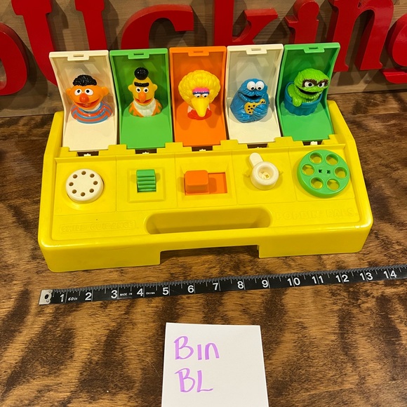 Playskool | Toys | Vintage Playskool Poppin Pals 98 Popup Toy Sesame ...